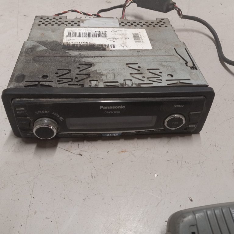 CQ-CM140U Radio/PA Freightliner C2 - Quality Bus & Truck Parts