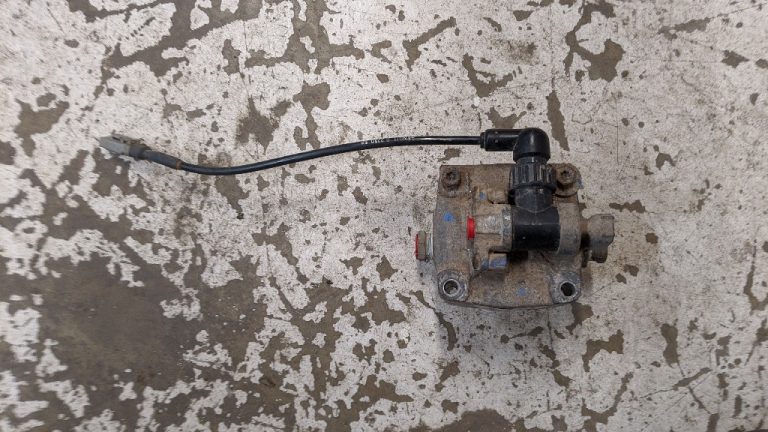 T-110047-A Brake Valve Relay Bendix - Quality Bus & Truck Parts