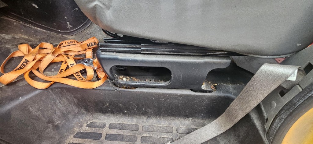 19127841 Driver Seat, Chevy Express, 2007 - Quality Bus & Truck Parts